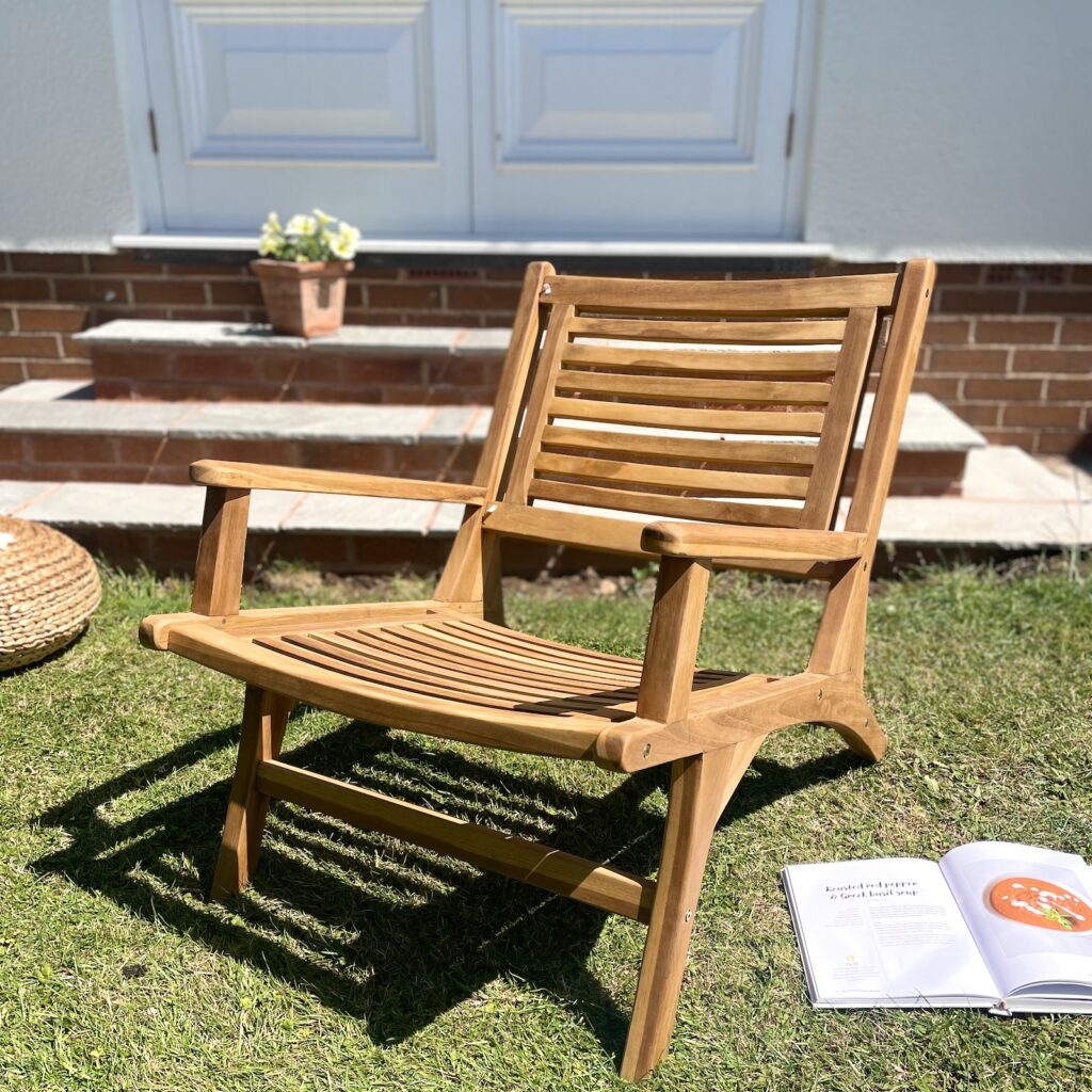 Wooden Garden Chair with arms - ZaZa Homes